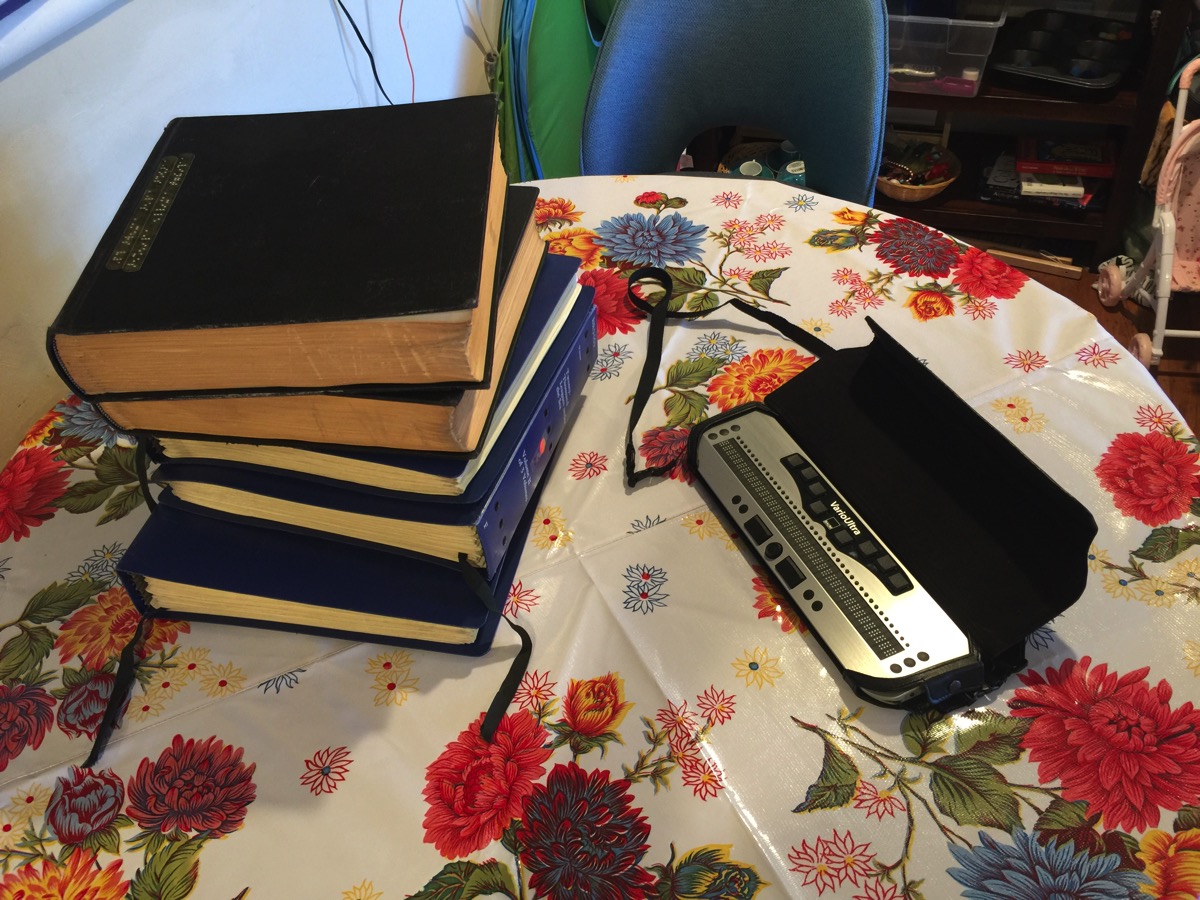 My Braille Toolbox Part 3: The Refreshable Braille Display | Blind Scholar